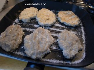 Frittelle di "nunnata" (neonata o bianchetti ) | Dolci siciliani e no